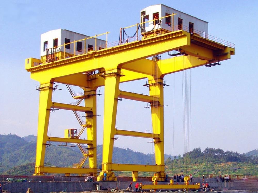 Dam Crest Gantry Crane - firmhoist.com